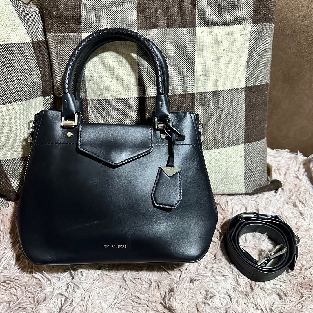 MK 2WAY SLING, Women's Fashion, Bags & Wallets, Cross-body Bags on ...