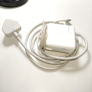 Old MacBook Pro Charger, Computers & Tech, Parts & Accessories ...