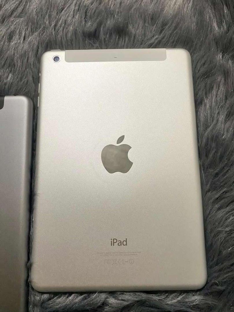 Original Ipad mini 2, Mobile Phones & Gadgets, Tablets, iPad on Carousell