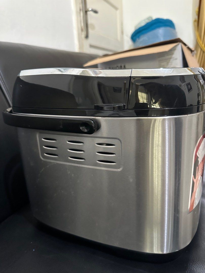 Pembuat roti otomatis (bread maker), Kitchen & Appliances di Carousell