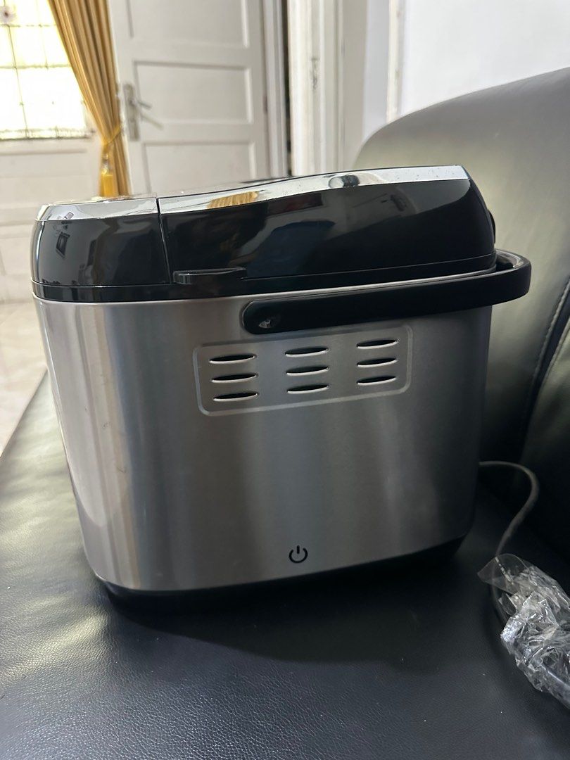 Pembuat roti otomatis (bread maker), Kitchen & Appliances di Carousell