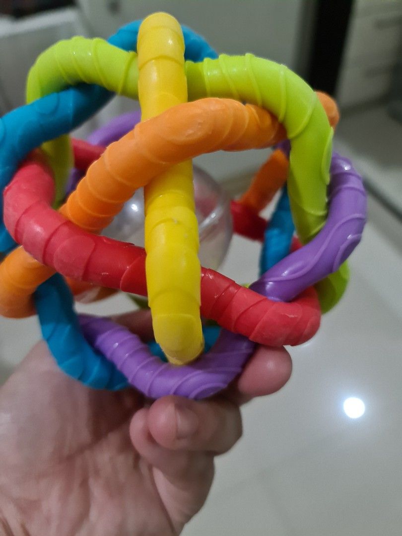 Playgro bendy ball, Bayi & Anak, Mainan & Baby Walker di Carousell
