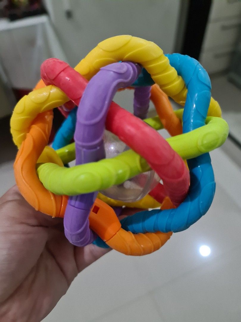 Playgro bendy ball, Bayi & Anak, Mainan & Baby Walker di Carousell