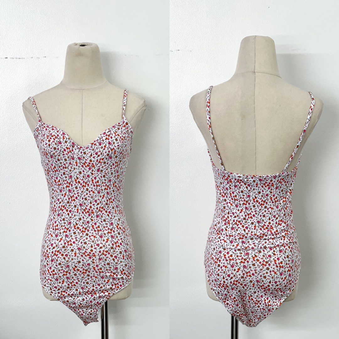 Primark white floral cami bodysuit, Women's Fashion, Tops, Others Tops ...