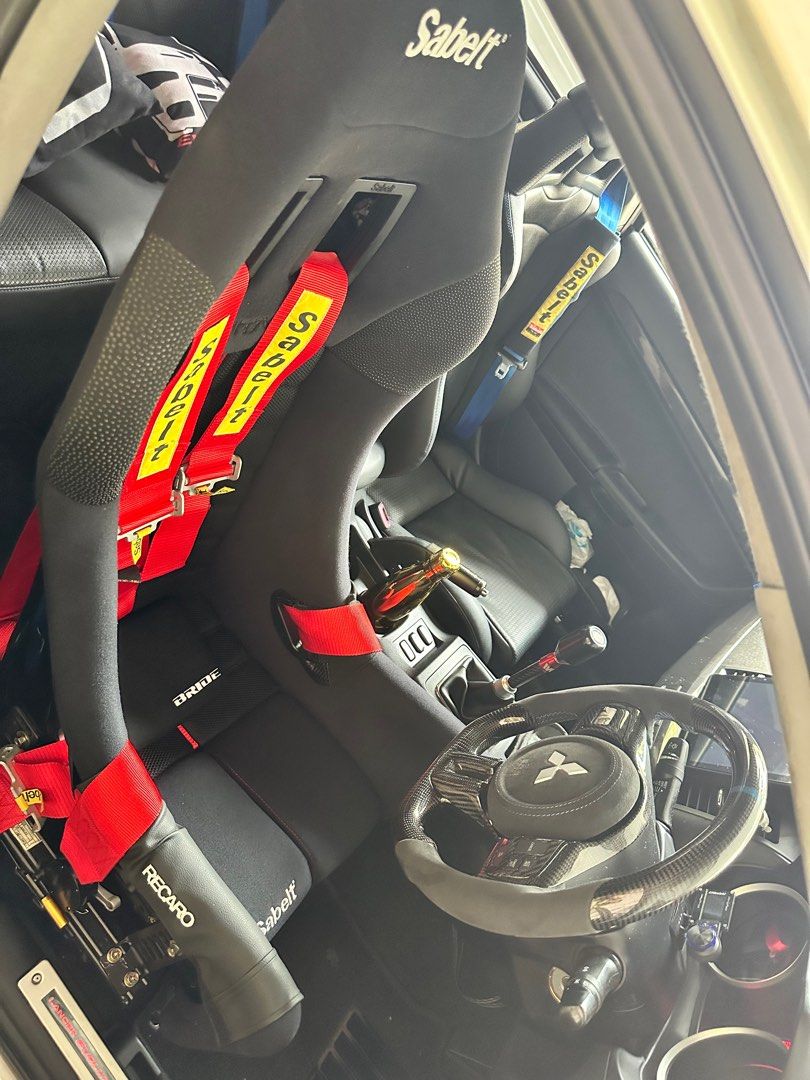 SABELT TITAN Full BUCKET SEAT, Car Accessories, Accessories on Carousell