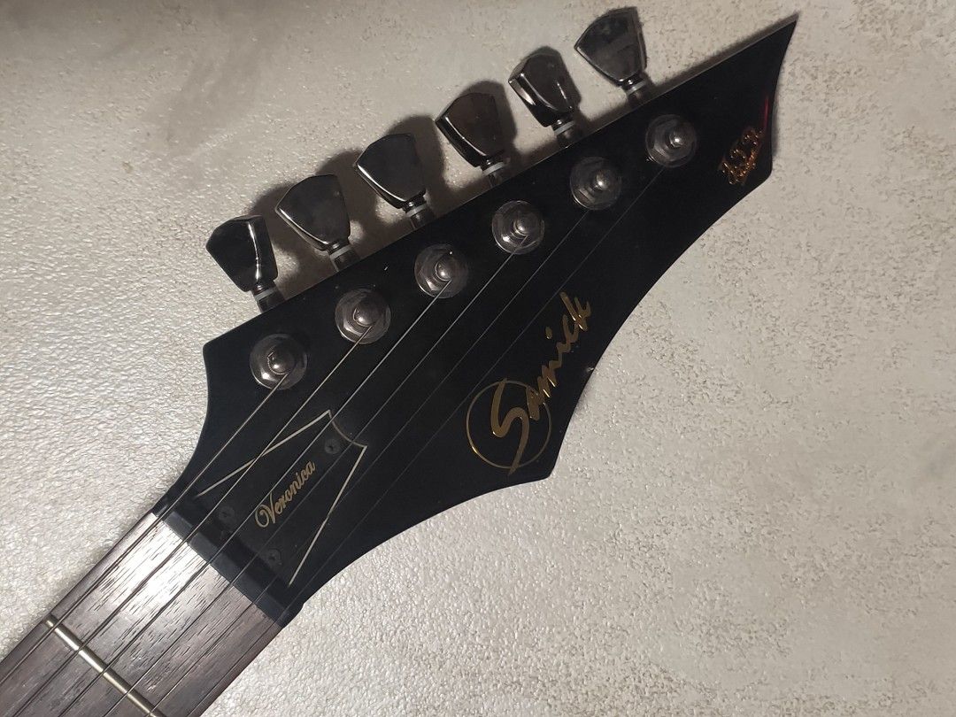 Samick Veronica Electric Guitar - Flying V Style, Hobbies & Toys, Music & Media, Musical ...