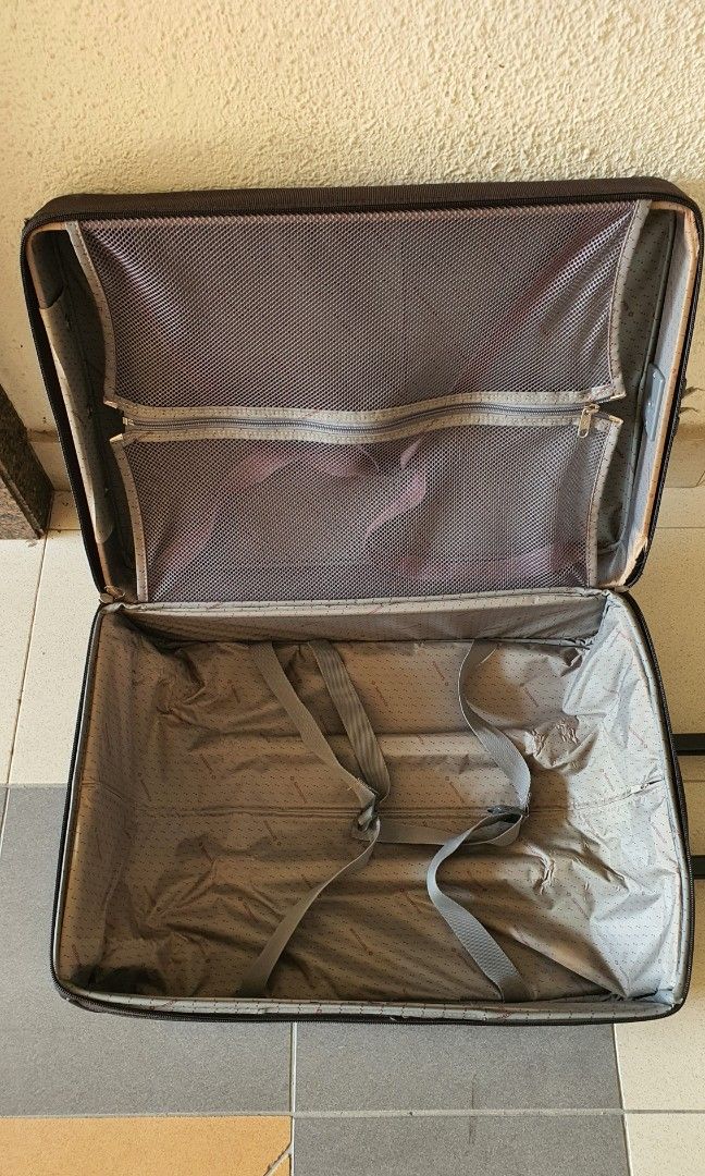 Samsonite 2-wheels luggage (read description), Hobbies & Toys, Travel ...