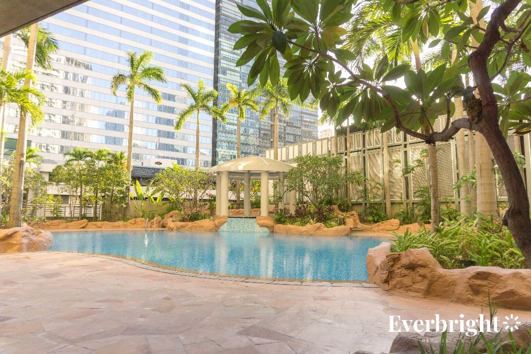 Shang Grand Tower | 3 bedroom with 1 parking | Legazpi Village, Makati ...