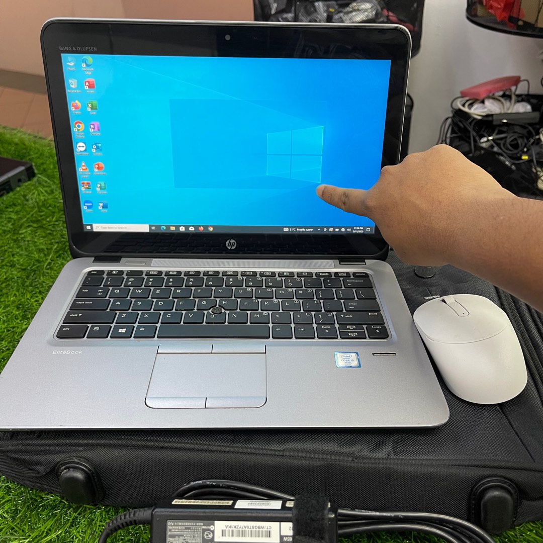 Slim and Light weight touchscreen laptops for work from home people ...