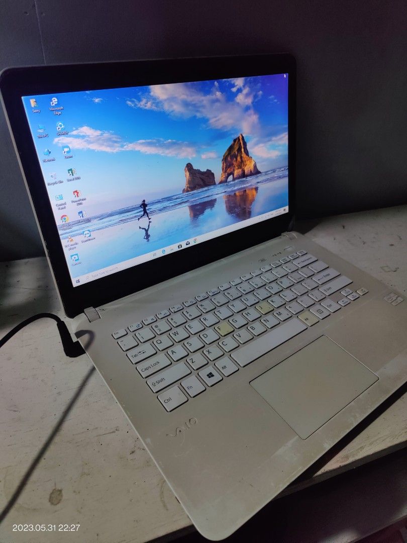 Sony i3 3rd gen with issue on Carousell