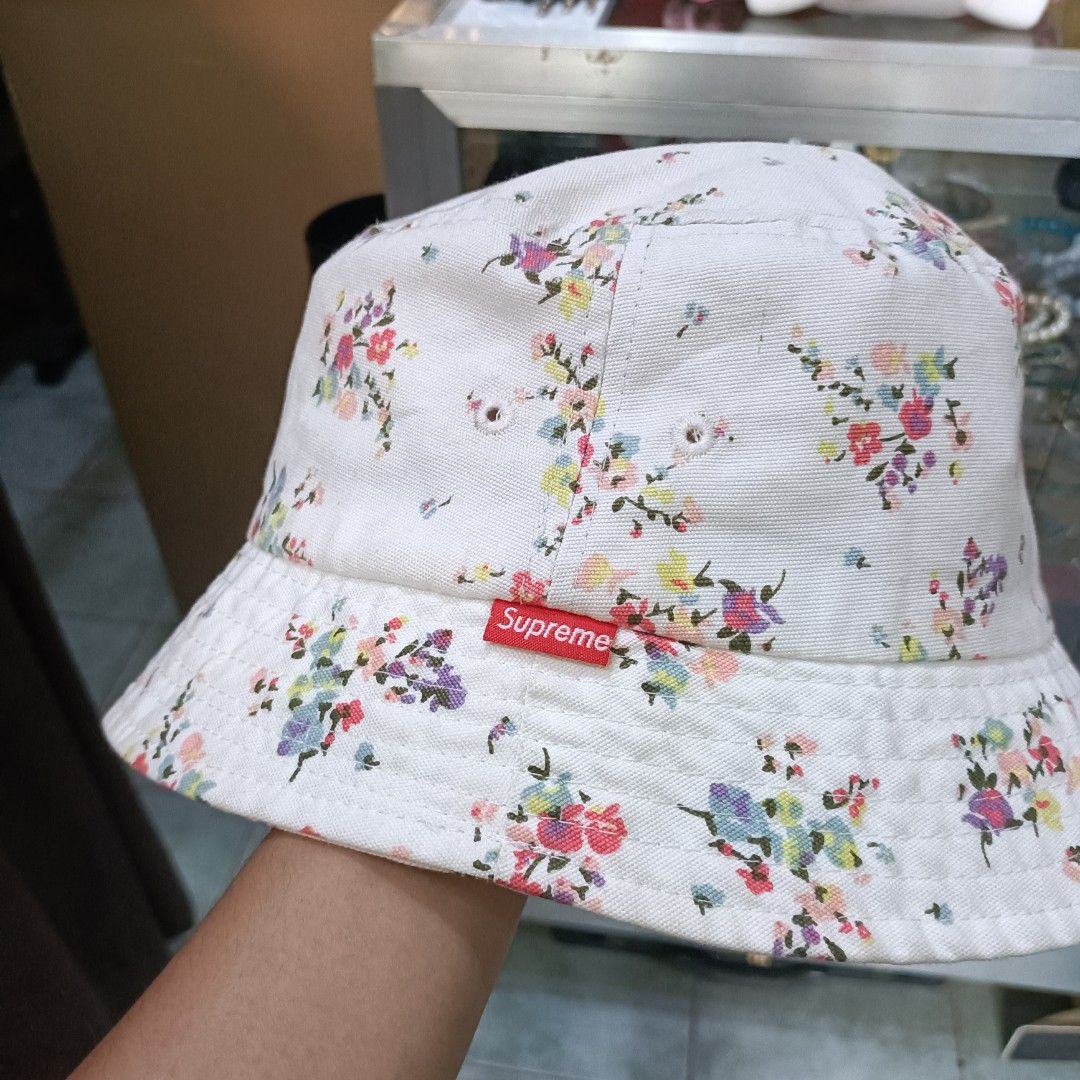 SUPREME BUCKET HAT on Carousell