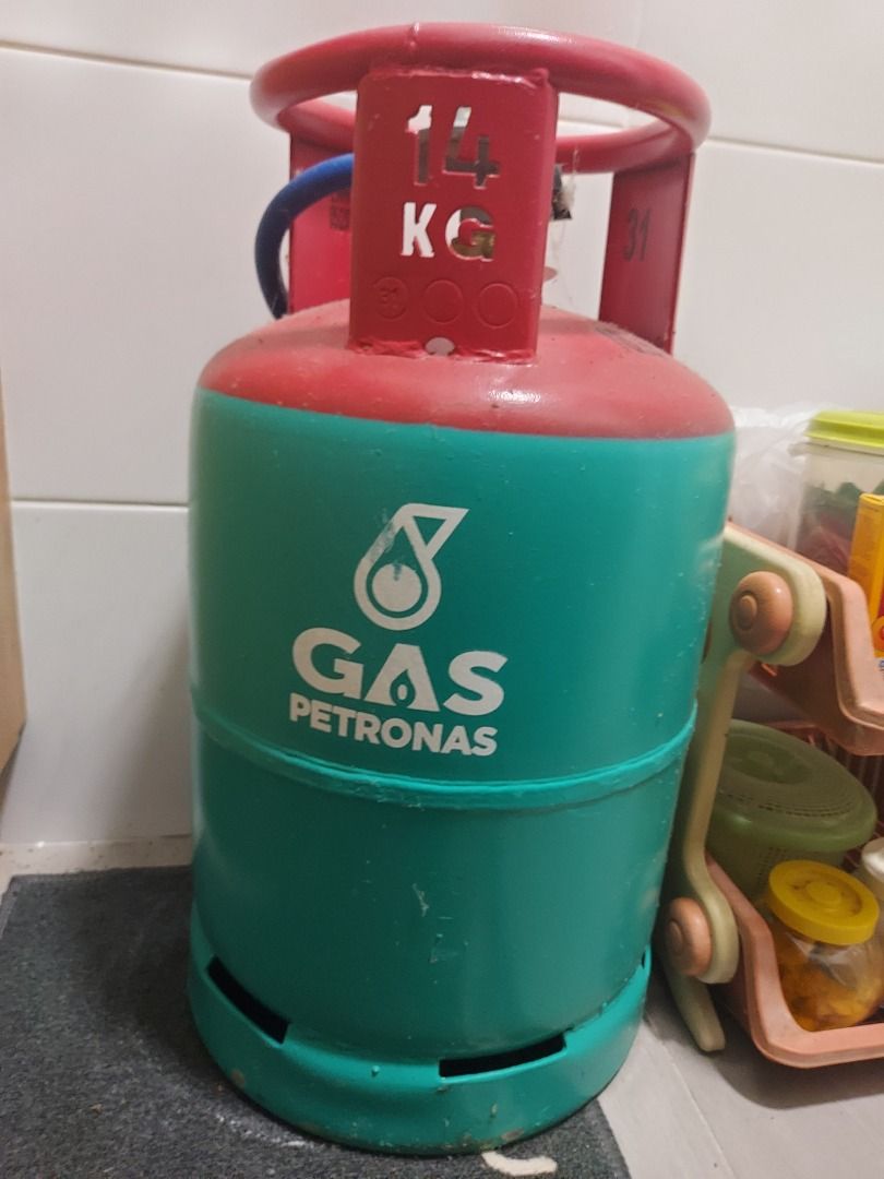 Tong gas petronas, Furniture & Home Living, Kitchenware & Tableware ...