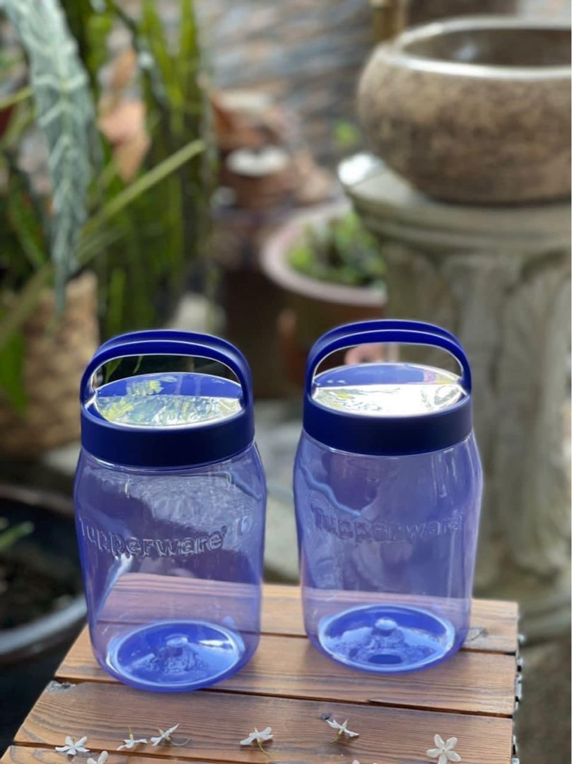 Tupperware Universal Jar 1.5L (2) Handle Seal, Furniture & Home Living ...