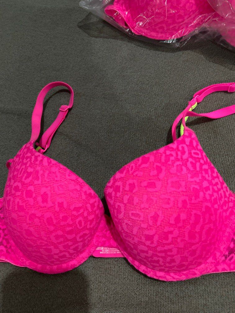 UW thick foam cup bra size 34B, 36B on Carousell