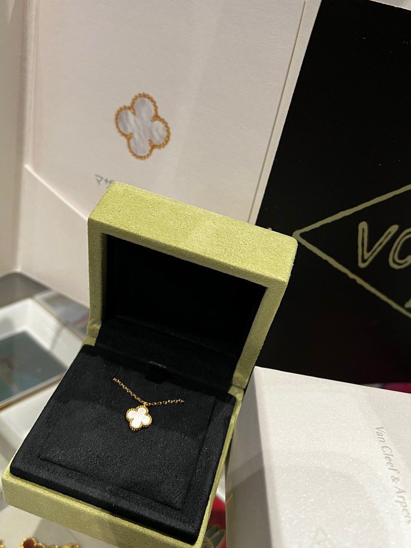 VCA MOP Sweet Alhambra Necklace, Luxury, Accessories on Carousell