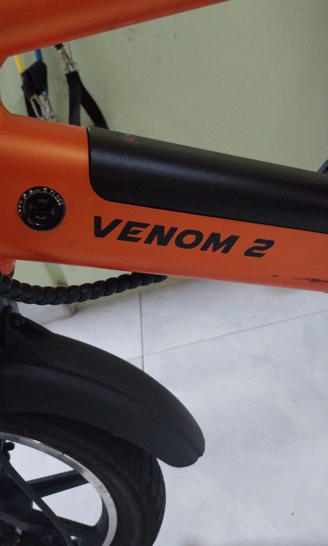 Venom, Sports Equipment, PMDs, E-Scooters & E-Bikes, E-Scooters & E ...