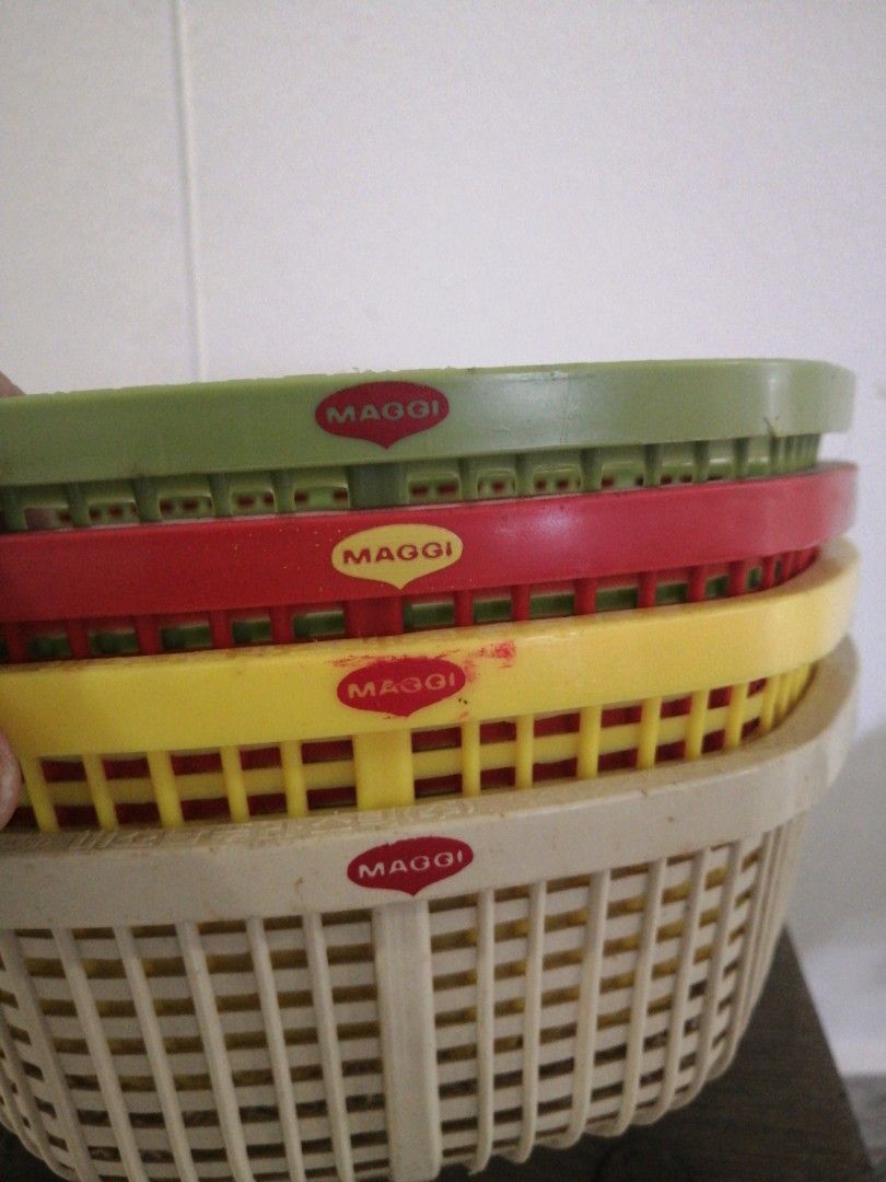 Vintage Plastic Maggi Baskets Set of 4 New Old Stock, Hobbies & Toys ...