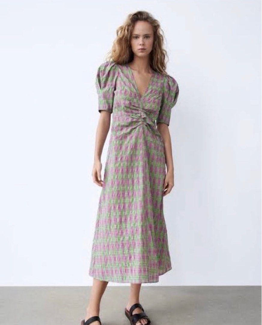 Zara Puff checkered midi dress on Carousell