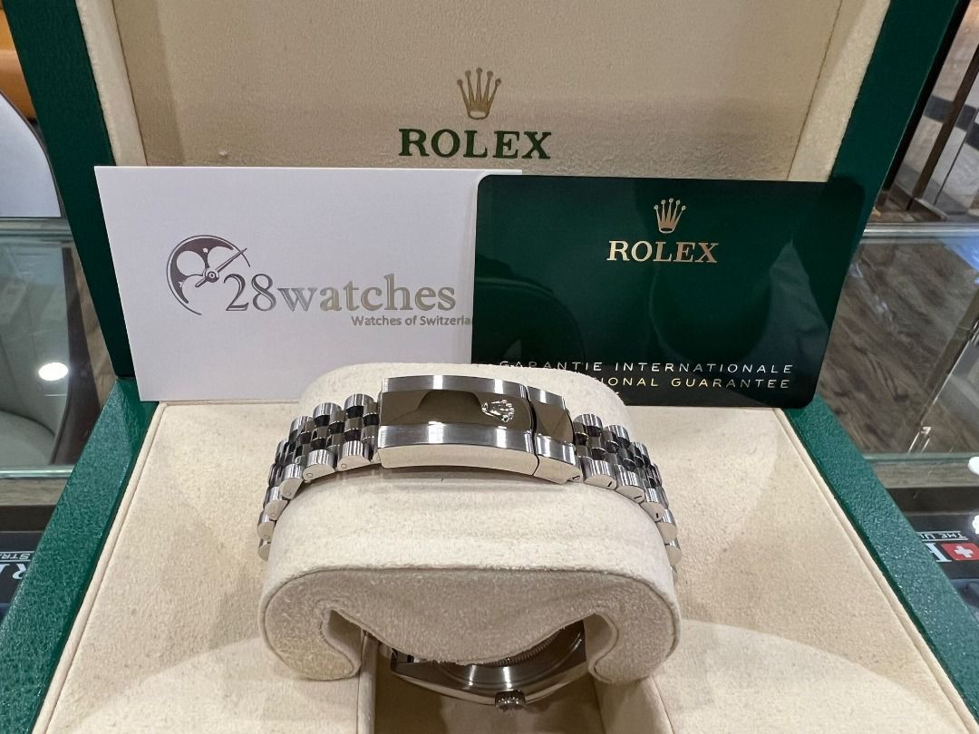 全新 Rolex Datejust 126334 Blue Jub, 名牌, 手錶 - Carousell