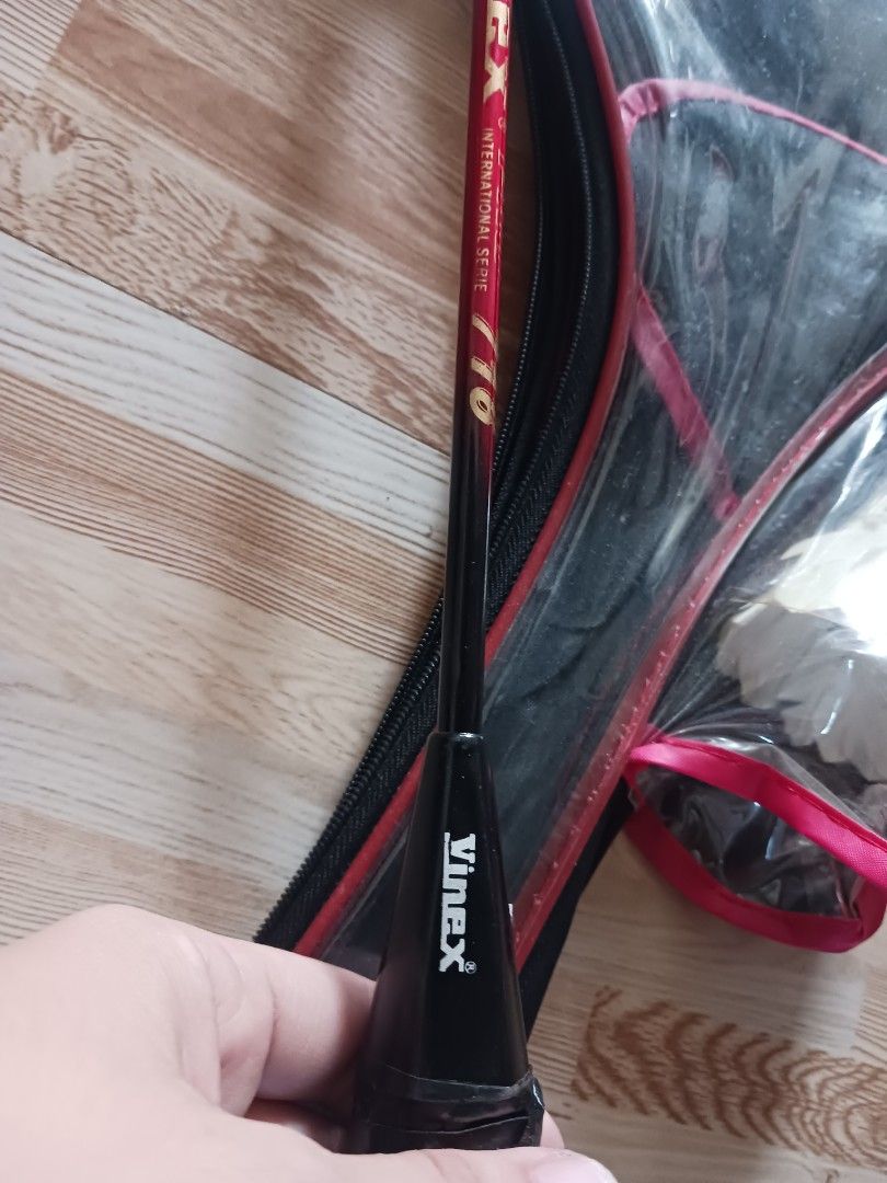 Affordable VINEX badminton racket with bag and 1 shuttlecock, Sports ...