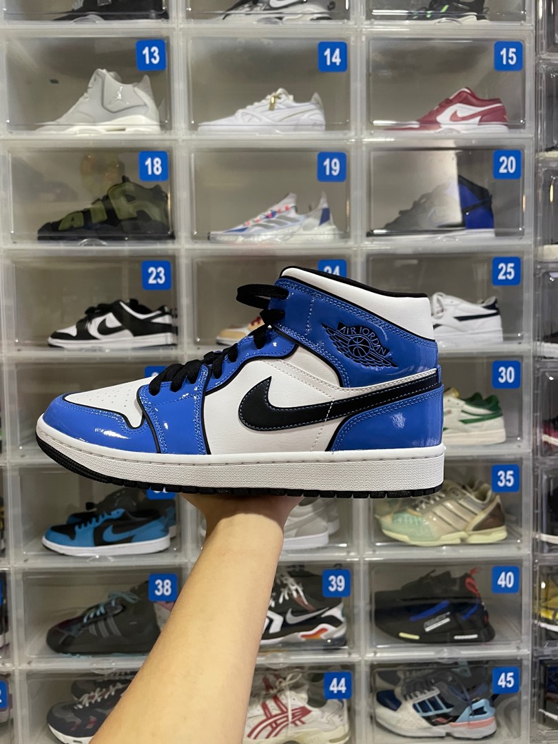Air Jordan 1 Mid Signal Blue, Men's Fashion, Footwear, Sneakers on ...