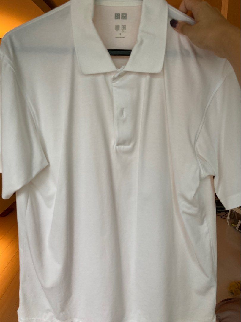 Airism White Uniqlo Polo Tee shirt, Men's Fashion, Tops & Sets, Tshirts & Polo Shirts on Carousell