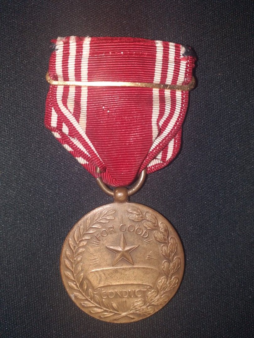 Army Good Conduct Medal (AGCM), Hobbies & Toys, Memorabilia ...