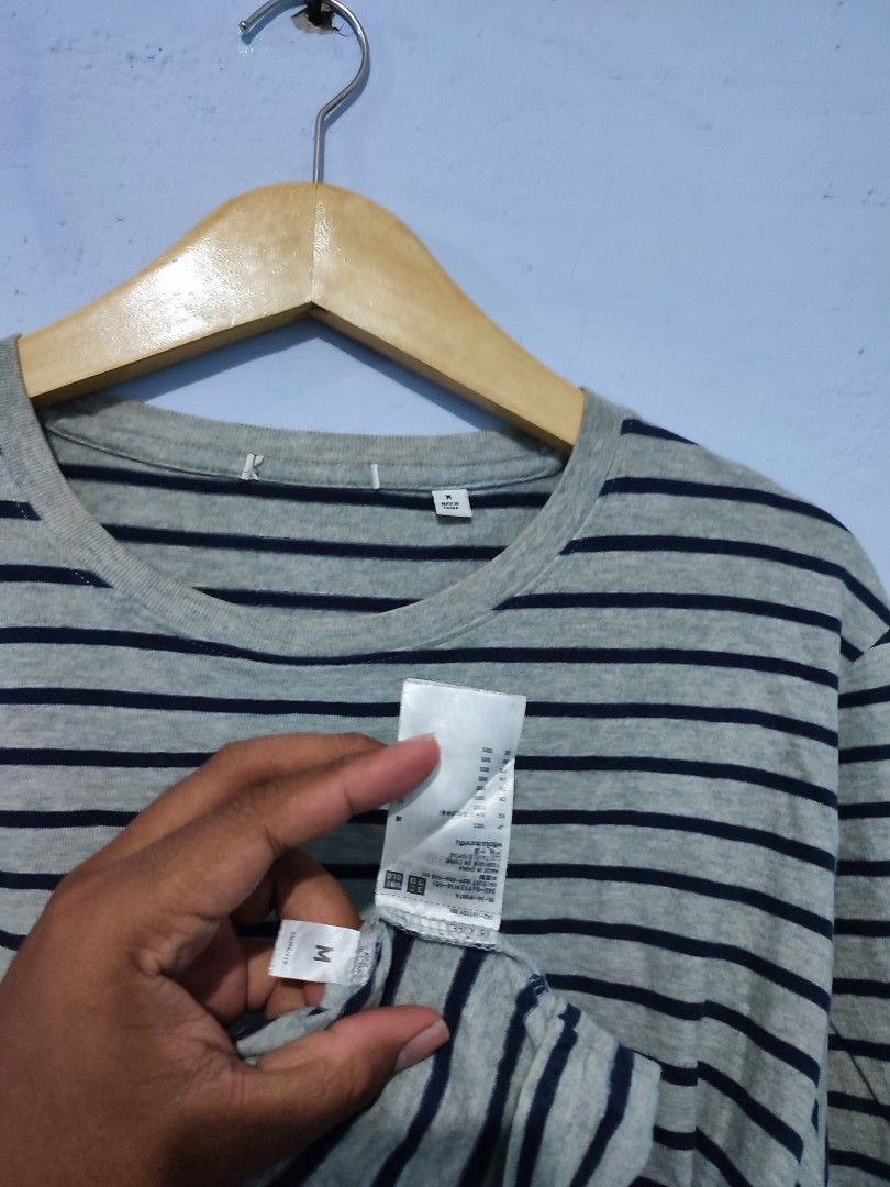 Baju panjang uniqlo size M salur lah, Fesyen Pria, Pakaian , Atasan di ...
