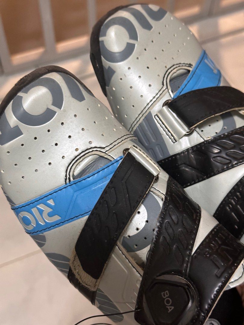 Bont riot plus pearl white and black, Men's Fashion, Footwear, Shoe ...