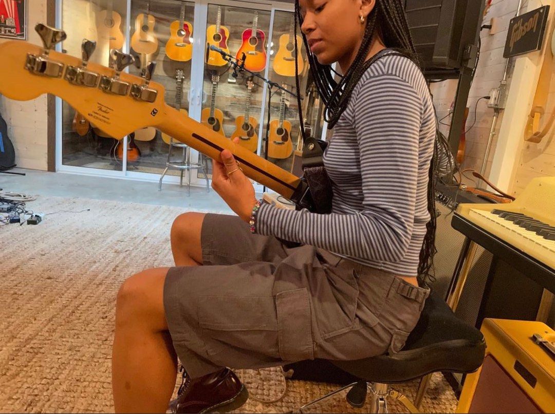 Brandy Melville ~ Taylor Cargo Shorts, Women's Fashion, Bottoms, Shorts ...