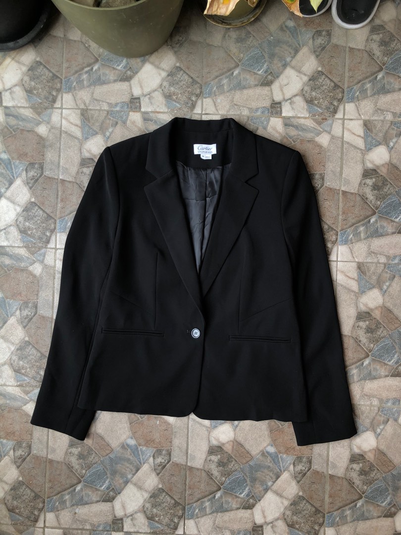 Cartier - Uniformes Blazer, Women's Fashion, Coats, Jackets and ...