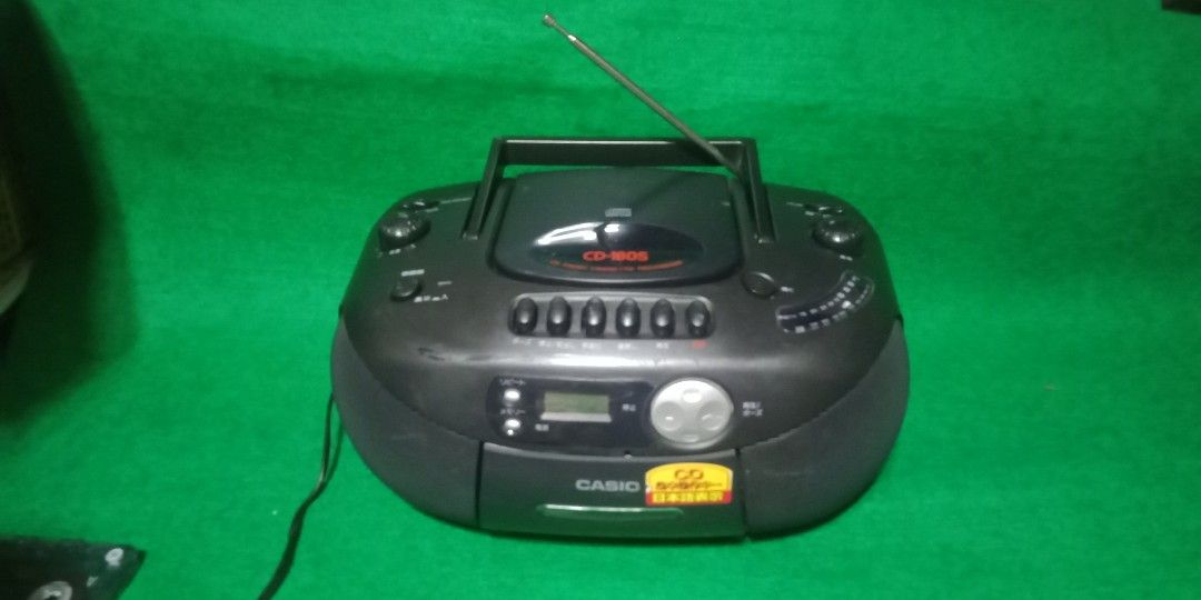 Casio CD-180S CD radio Cassette Recorder, Audio, Portable Music Players ...