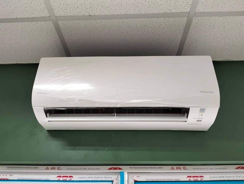 DAIKIN D-SMART INVERTER SPLIT TYPE AIRCON, TV & Home Appliances, Air ...