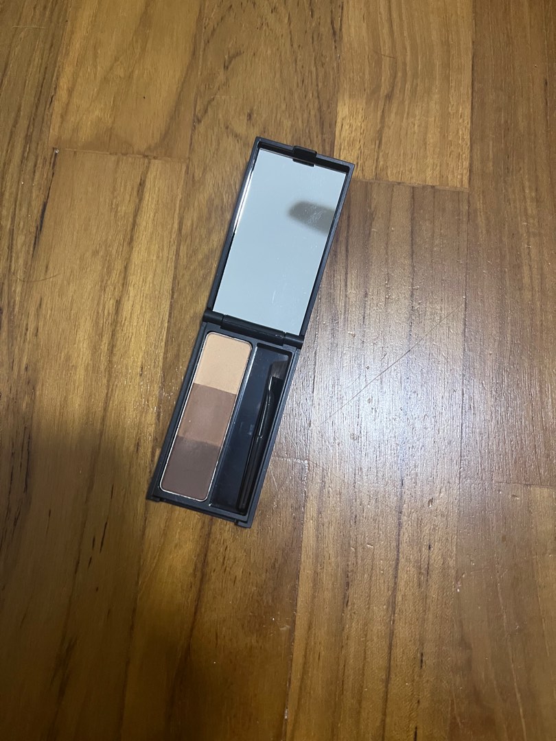 Daiso Brow Powder, Beauty & Personal Care, Face, Makeup on Carousell