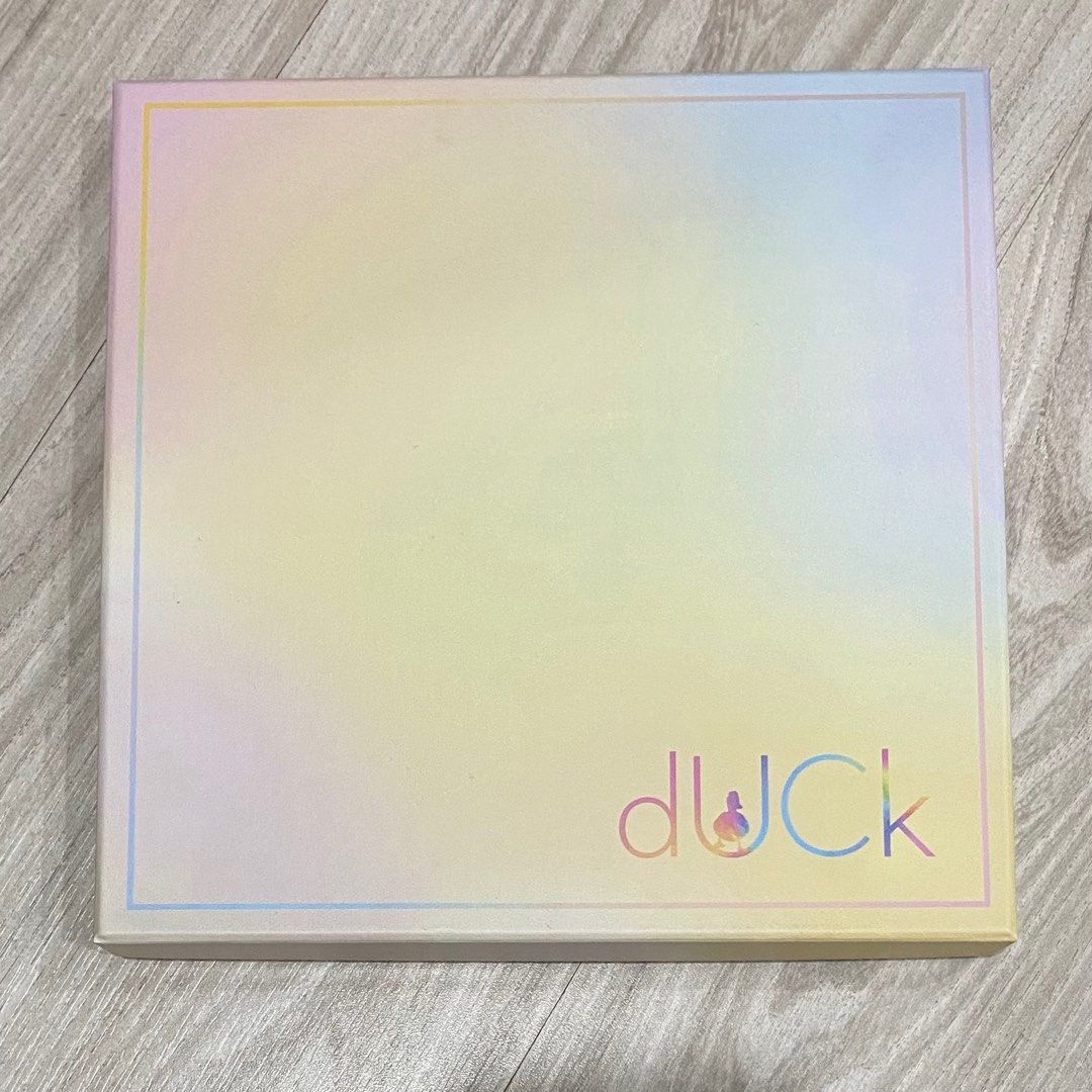 Duck Boxes Original Basic and LE, Women's Fashion, Muslimah Fashion ...