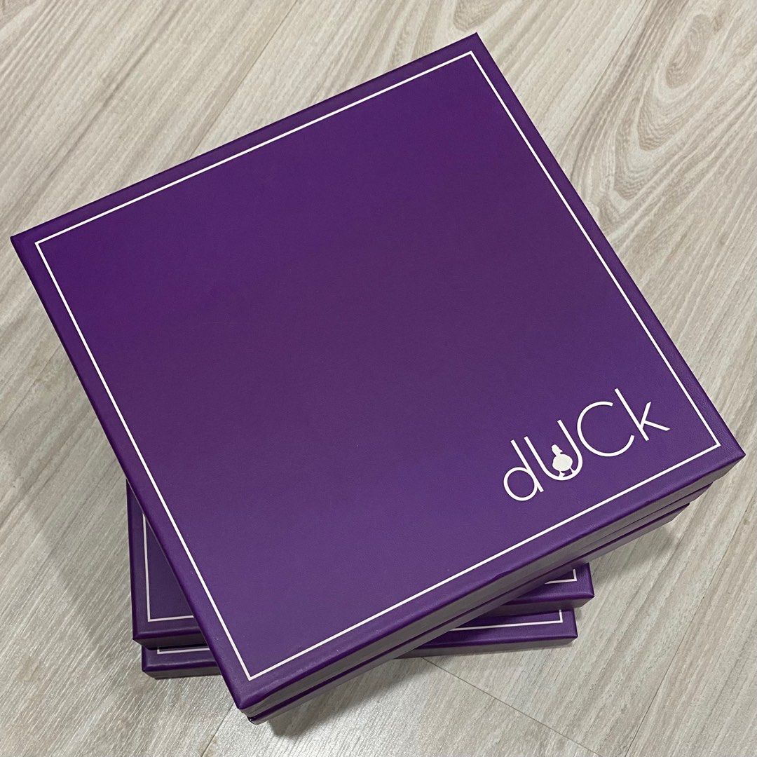 Duck Boxes Original Basic and LE, Women's Fashion, Muslimah Fashion ...