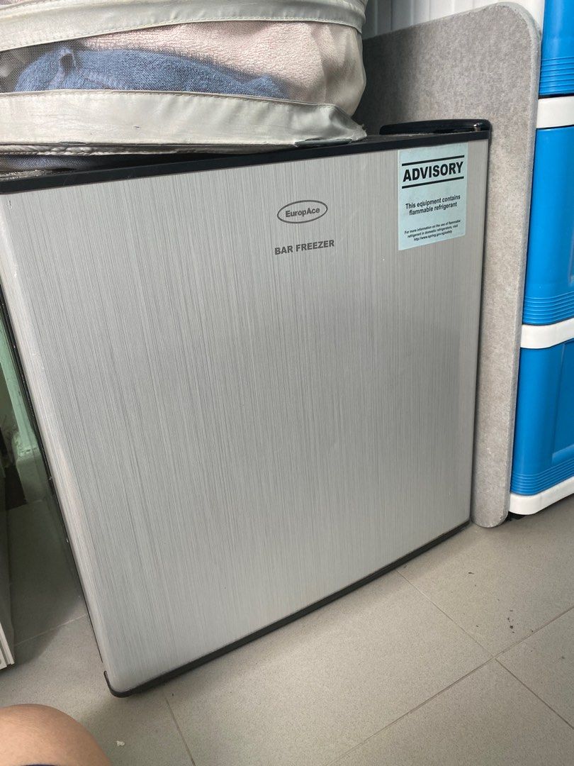 Euro pace bar freezer, TV & Home Appliances, Kitchen Appliances ...