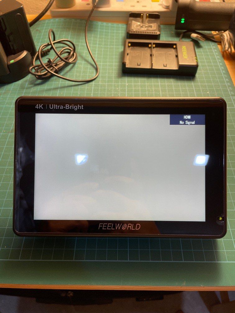 FEELWORLD LUT7 PRO Touch Screen 7" On-Camera Field Monitor - (2200 Nits Ultra Bright, Support 4K ...