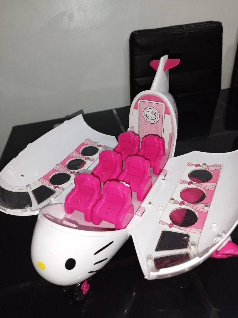 HELLO KITTY AIRPLANE PLAYSET on Carousell
