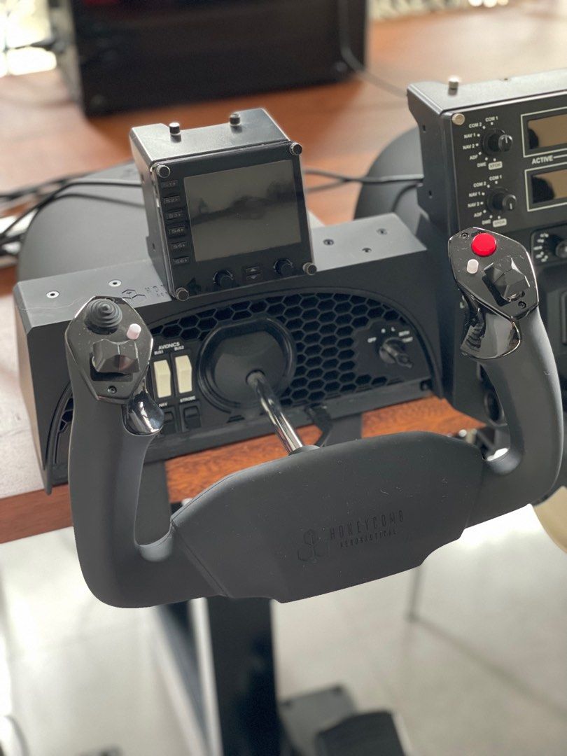Honeycomb and Logitech Flight Simulator Hardware, Special Vehicles ...