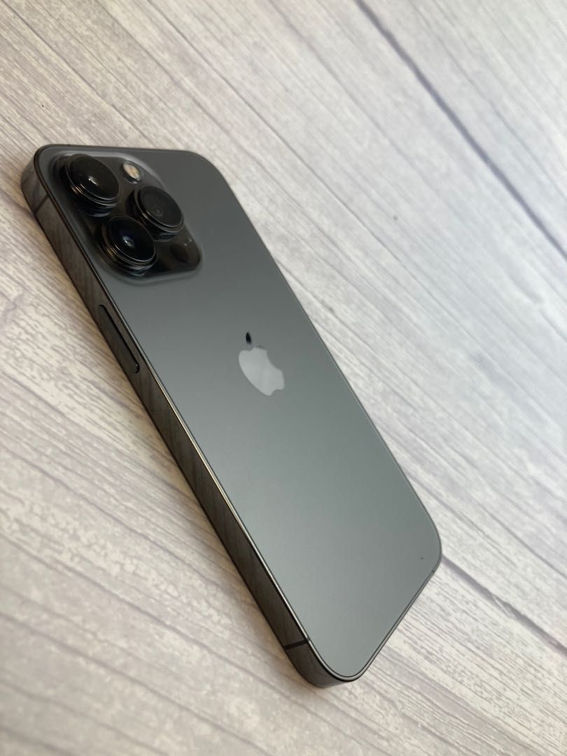 iPhone 13 pro 256gb 13pro 256gb, 手機及配件, 手機, iPhone, iPhone 13 系列在旋轉拍賣