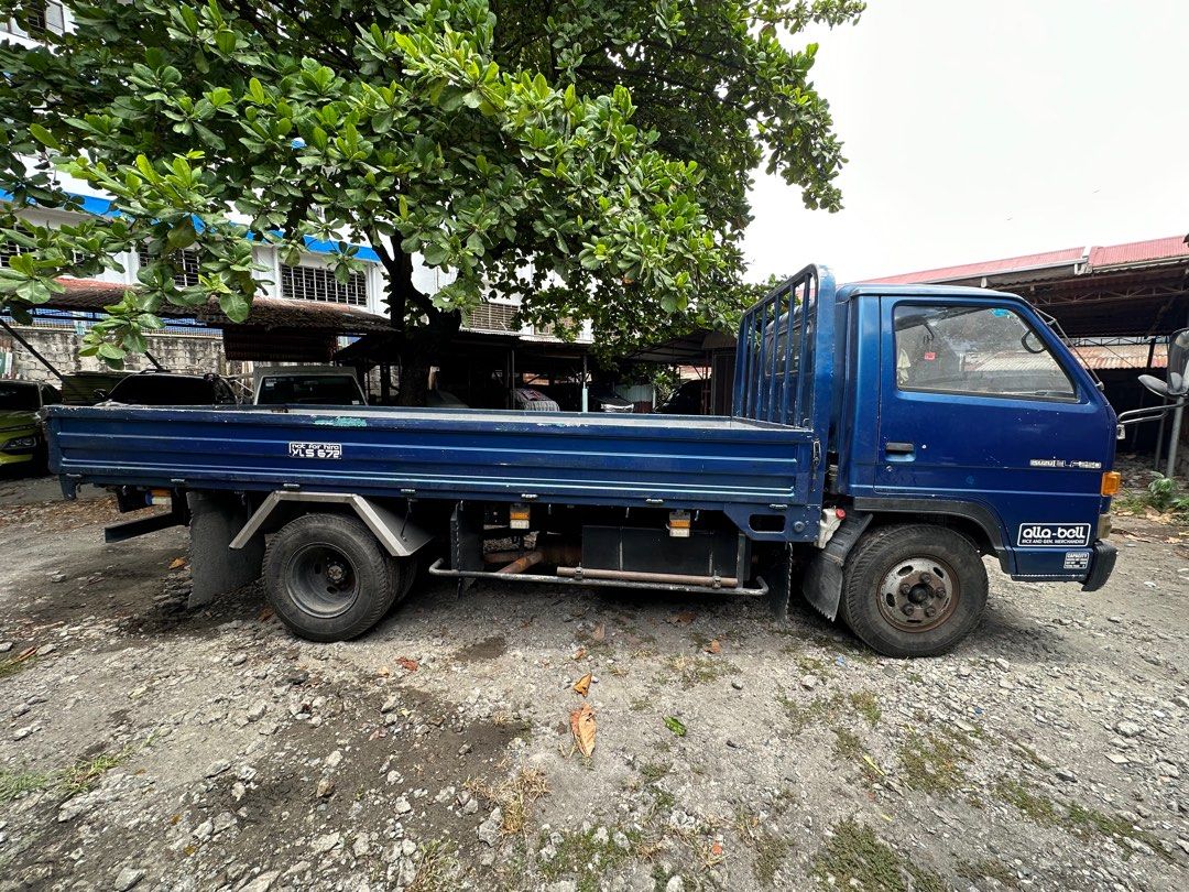 Isuzu Dropside 4FH1 on Carousell