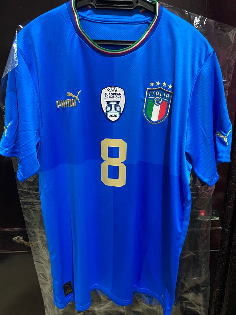 Italy Home Kit 2022 (Jorginho 8), Men's Fashion, Activewear on Carousell