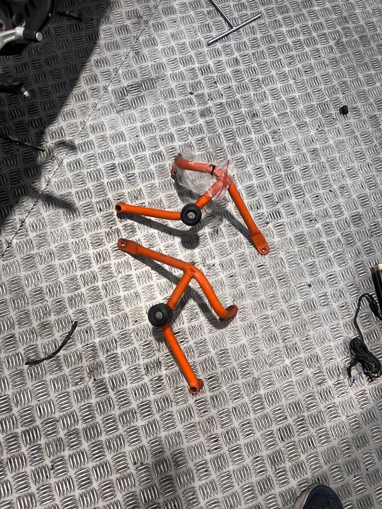 KTM DUKE200 Chrasbar Engine Guard, Motorcycles, Motorcycle Accessories ...