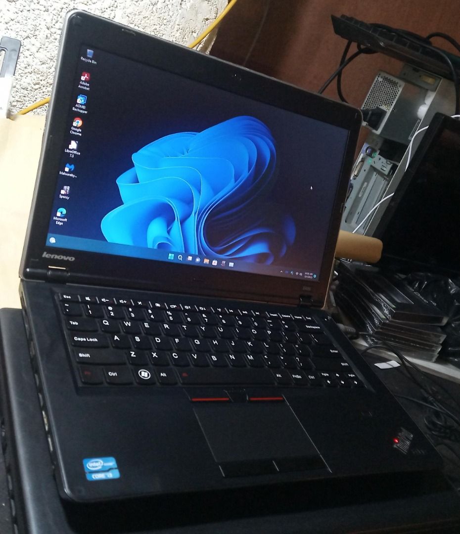 Lenovo ThinkPad Edge E420 - Win11 Pro, Core i3, 4GB RAM, SSD 120GB ...