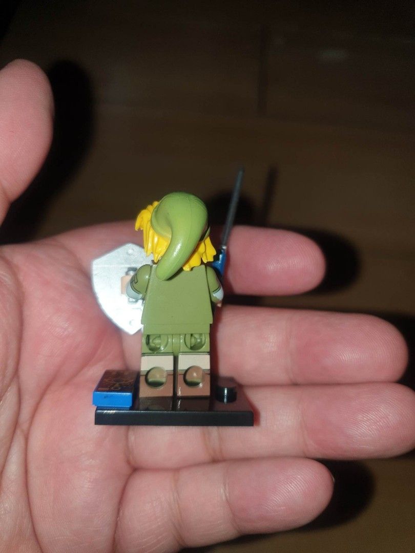 Link of Legend of Zelda mini figure, Hobbies & Toys, Toys & Games on ...