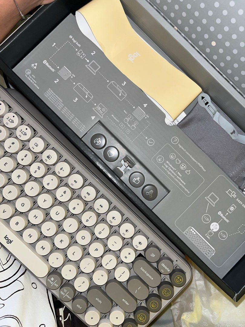 LOGITECH POP KEYS WIRELESS MECHANICAL KEYBOARD, Computers & Tech, Parts ...