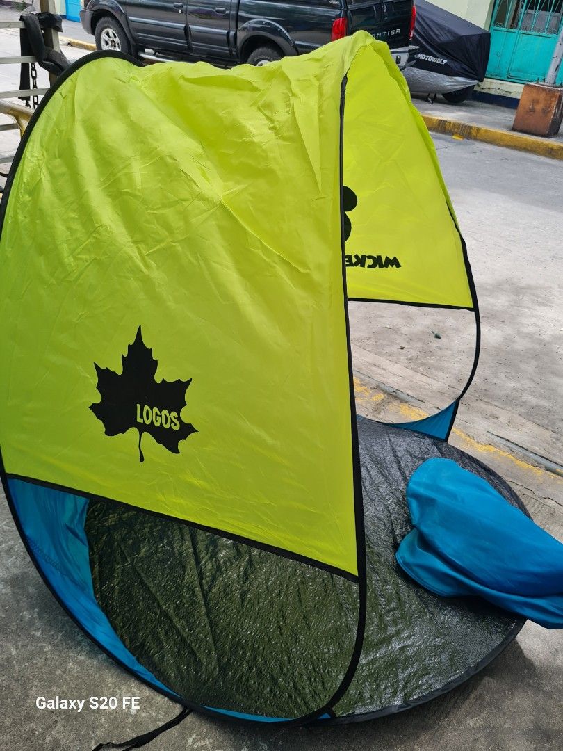 Logos Mickey Mouse Pop up Beach Tent, Sports Equipment, Hiking ...