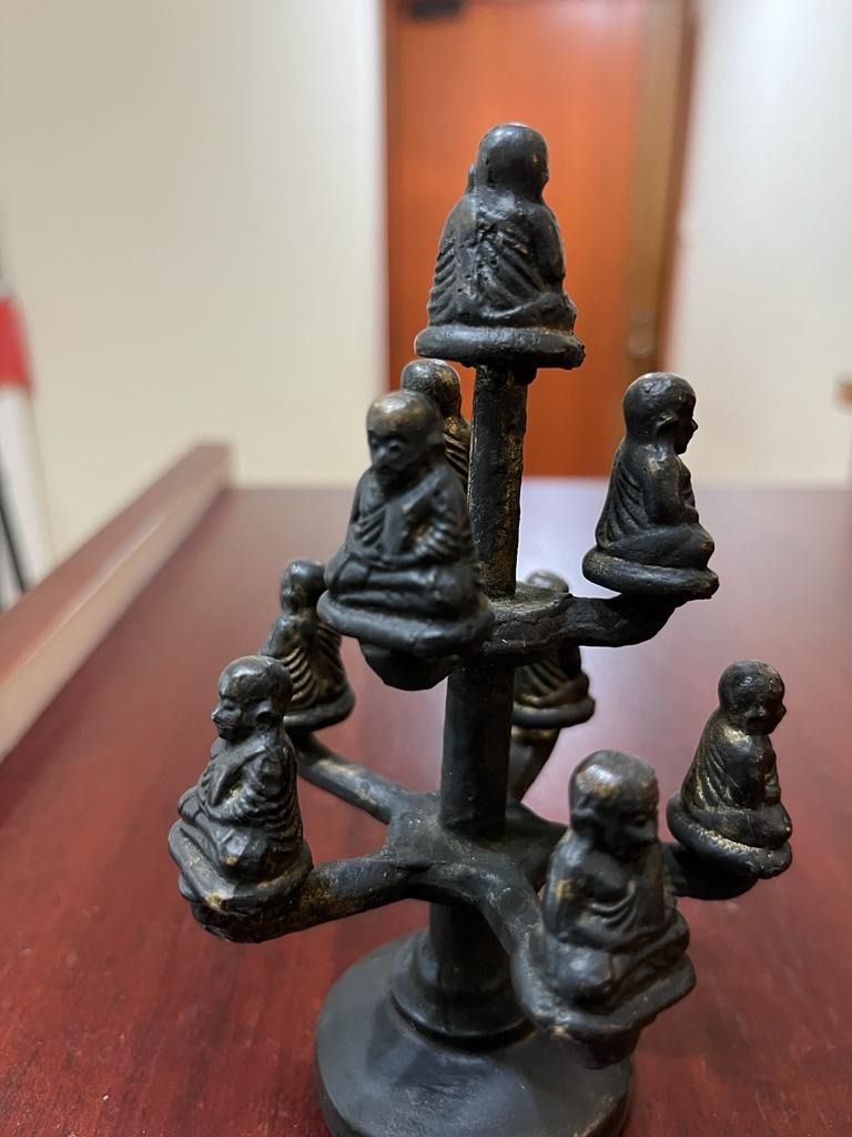 lp-ngern-hobbies-toys-memorabilia-collectibles-religious-items