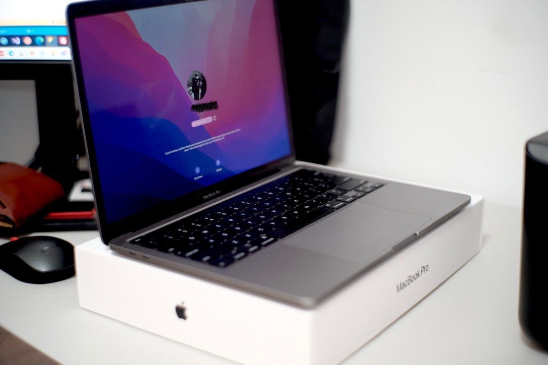 MacBook Pro (13-inch, 2020, Two Thunderbolt 3 ports) on Carousell
